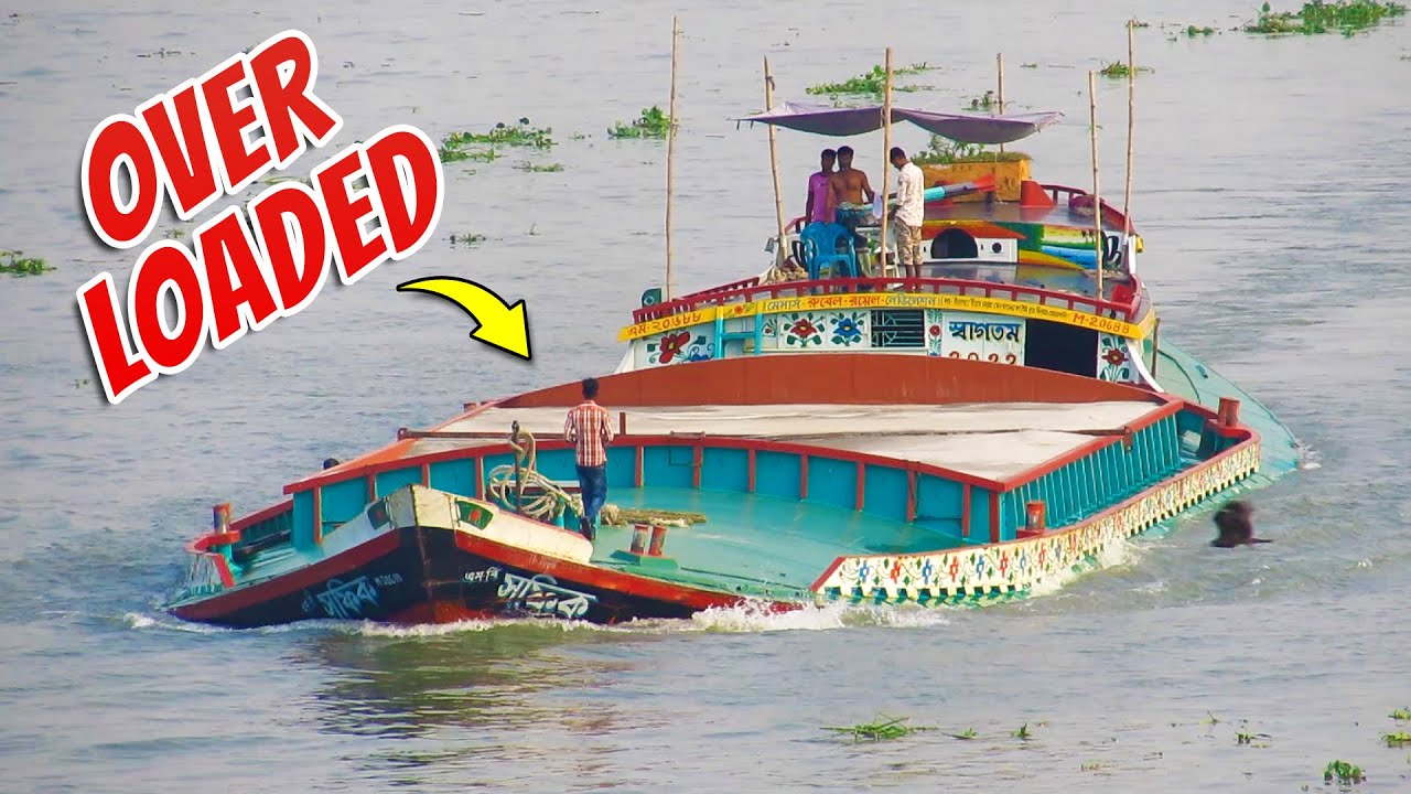 Overloaded Sand Carrier Boat M.B. SOFIQ In Deep River | Sand Bulkhead ...
