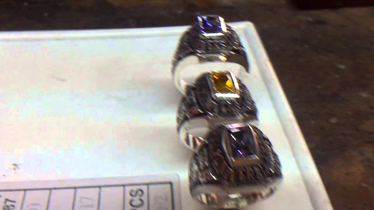 FEU College ring - YouTube