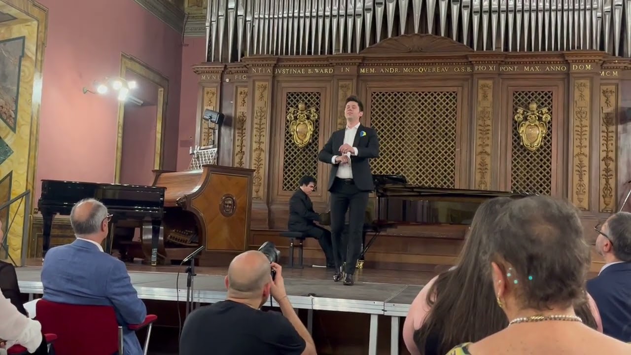 Cavatina Figaro- Vitalii Lashko (baritone) Ukraine 🇺🇦 Roma 2022 Opera ...