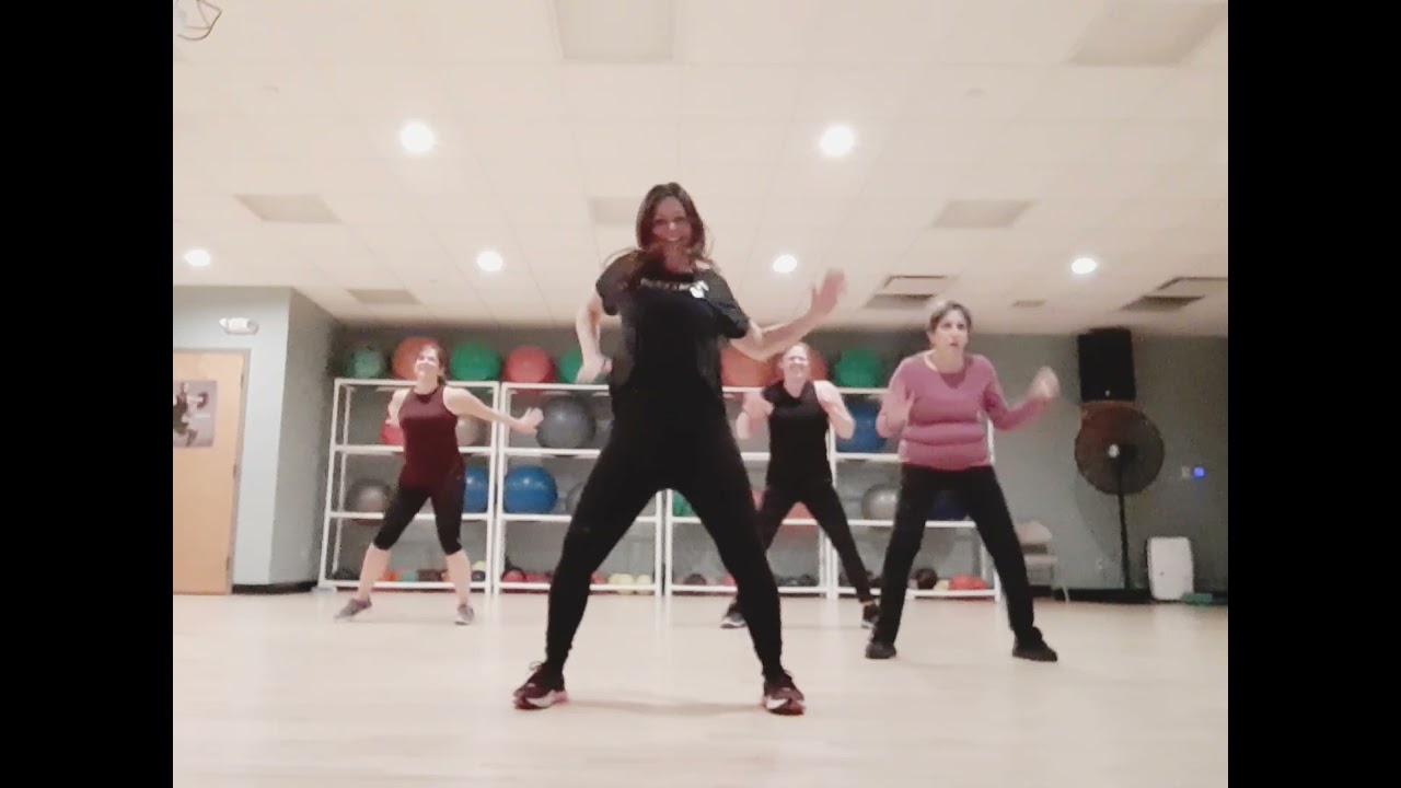 Lisa's Zumba Playlist 2021 Girl's Gone Wild - YouTube