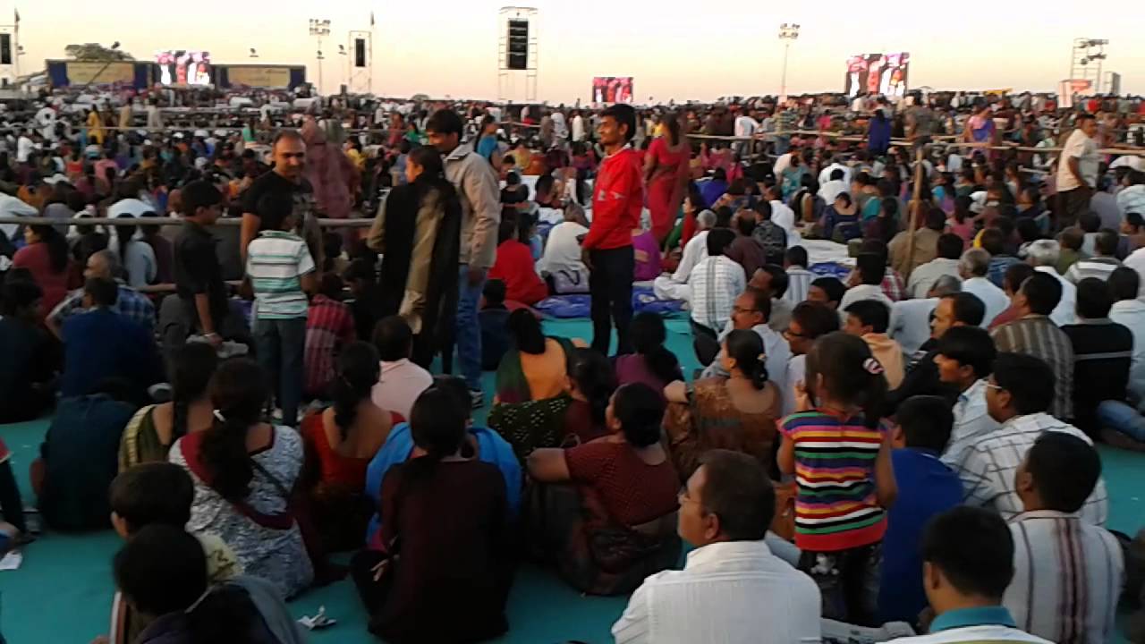 SAMUH BHOJAN Program at Ishwariya Village Rajkot Gujarat for Kadva ...