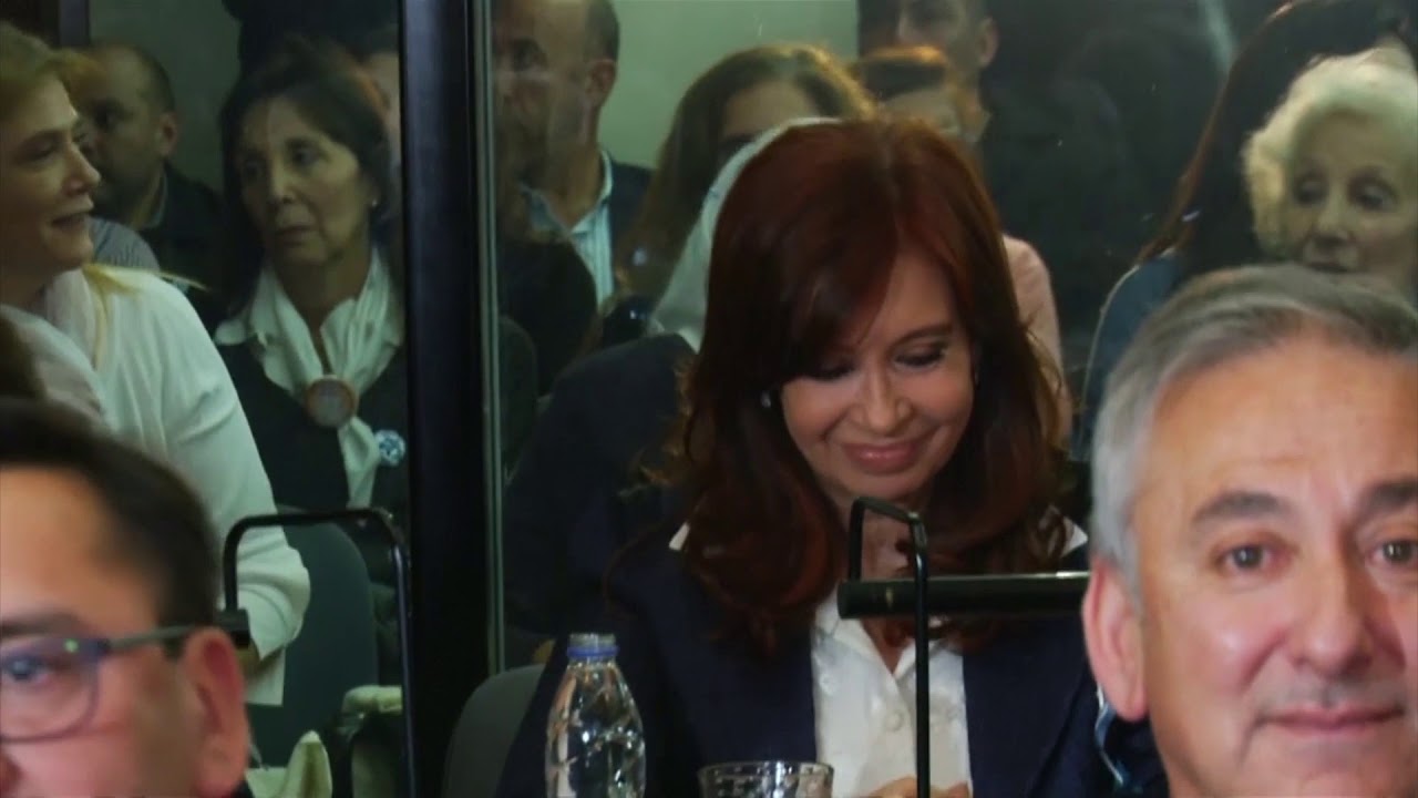 7 Mil Millones - lunes 20:00 - YouTube