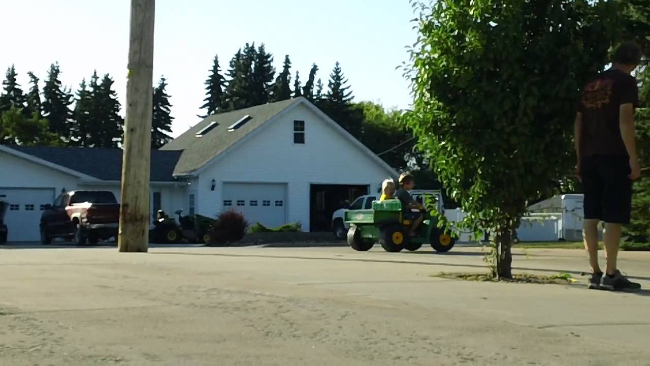 Kristian and Kiefers Modified Gator! - YouTube