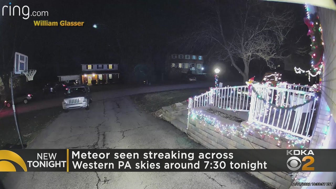 WATCH: Meteor lights up the night sky in western Pennsylvania - YouTube