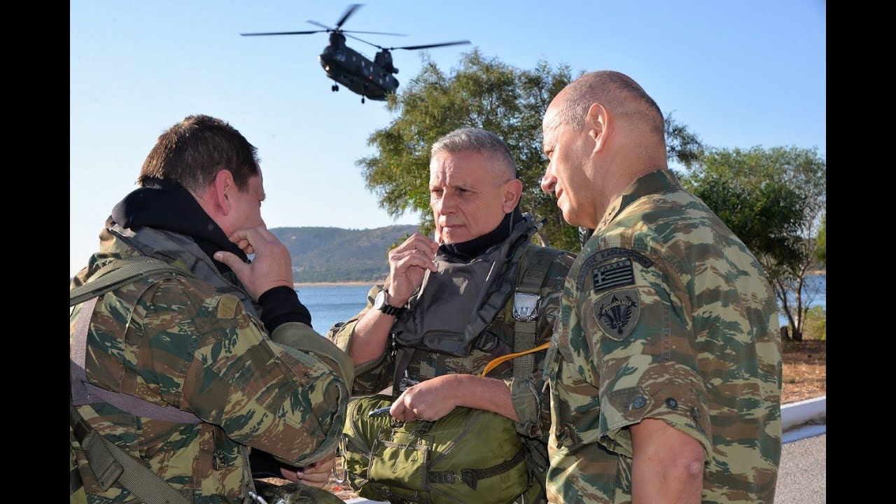 Η Τουρκία παρουσιάζει χάρτες Αρχηγός ΓΕΕΘΑ Θα μας βρείτε μπροστά σας ...