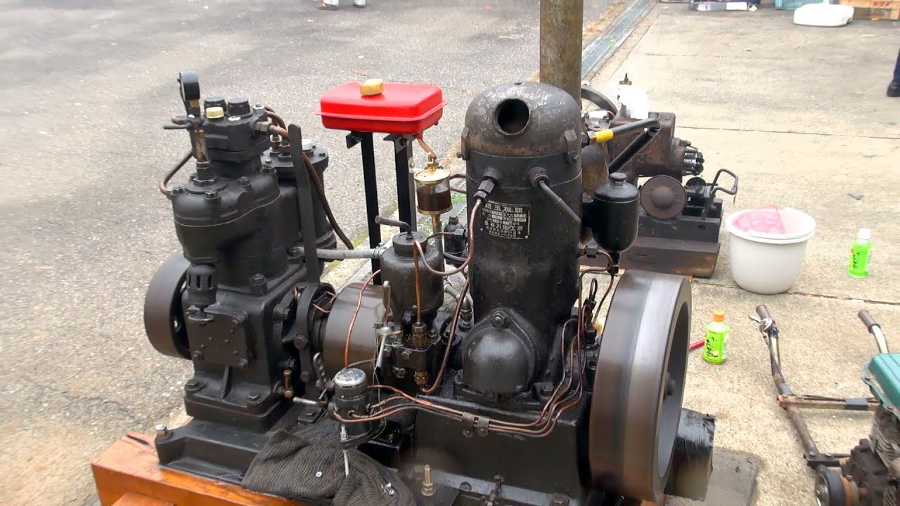 Old Engines in Japan 1950s HASWGAWA Hot bulb Engine 5hp - YouTube