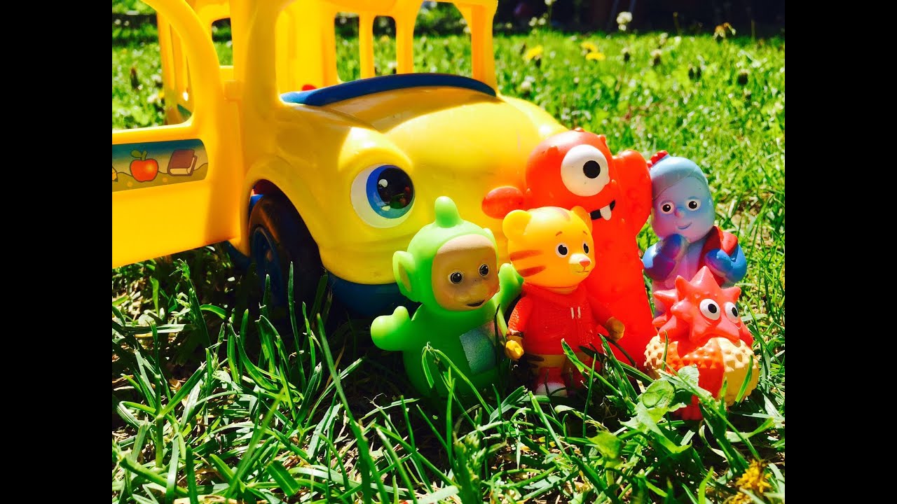 TELETUBBIES and IN THE NIGHT GARDEN Toys Ride School Bus! - YouTube