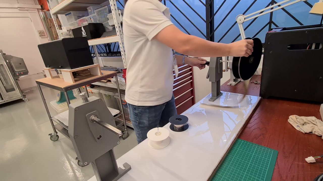 Micrographics Data 16mm/35mm Microfilm Roll Rewinder - YouTube