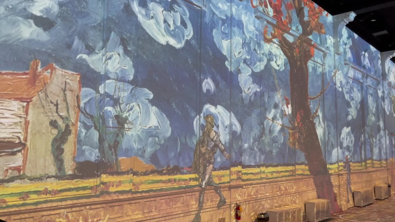 Chicago Scene at Immersive Van Gogh - YouTube