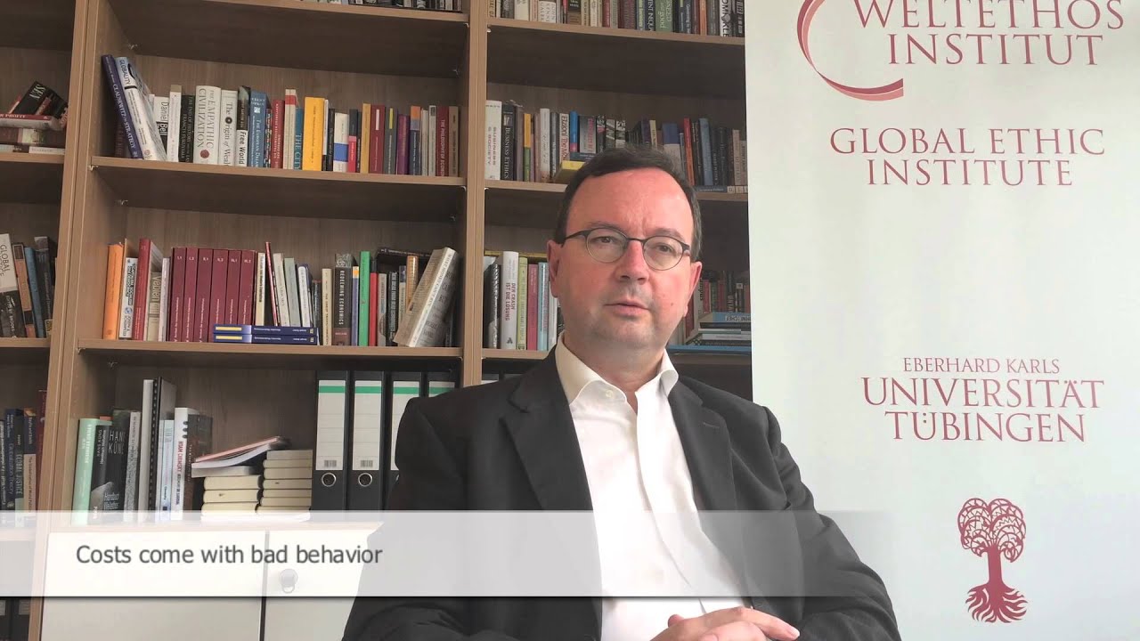 Dr. Bernd Villhauer by Tripl3Leader (2015) - YouTube