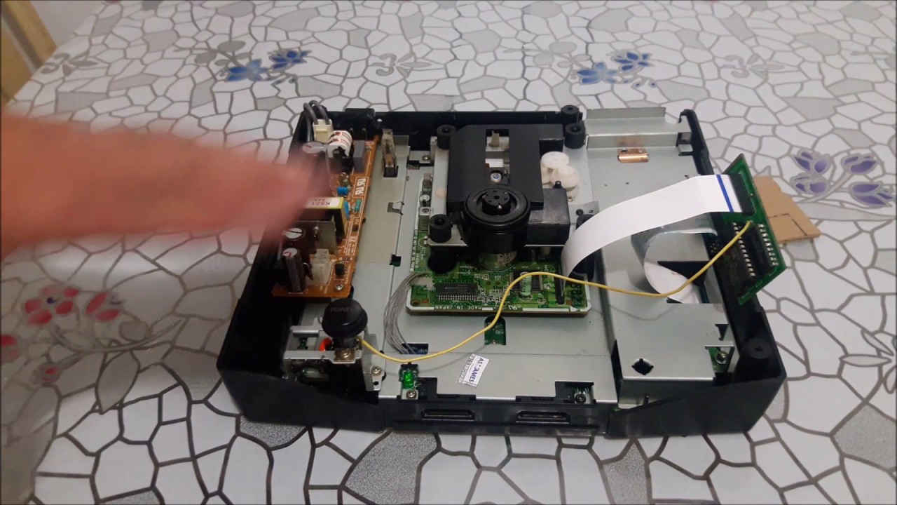 Instalando / How to Install - Modchip de 21 pinos em um Sega Saturn ...