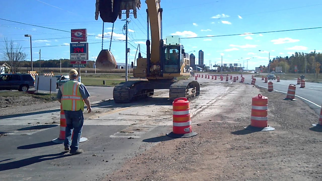 Breaking Existing pavement(2) - YouTube