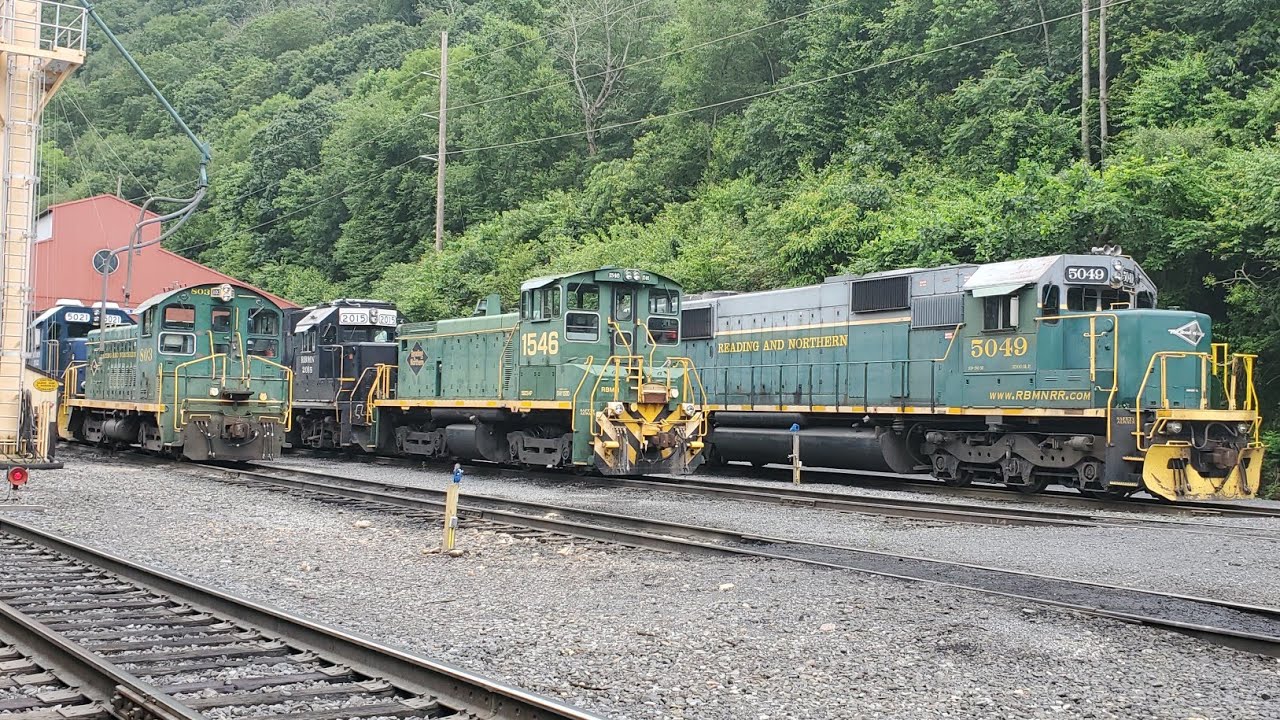 RBMN Port Clinton Yard & Reading Outer Station on 6-13-21 - YouTube