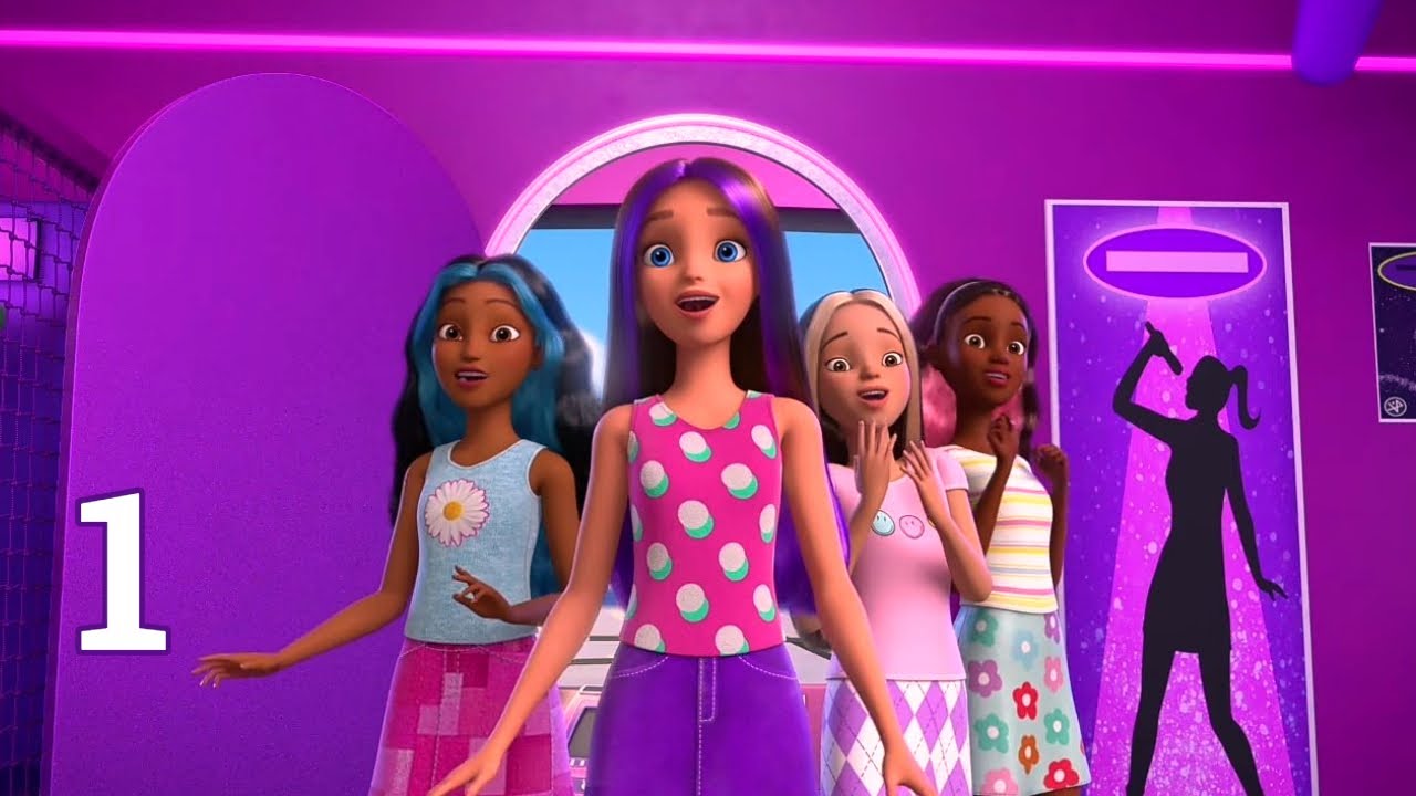 When Skipper's babysitting business hits a snag she takes a summer job ...