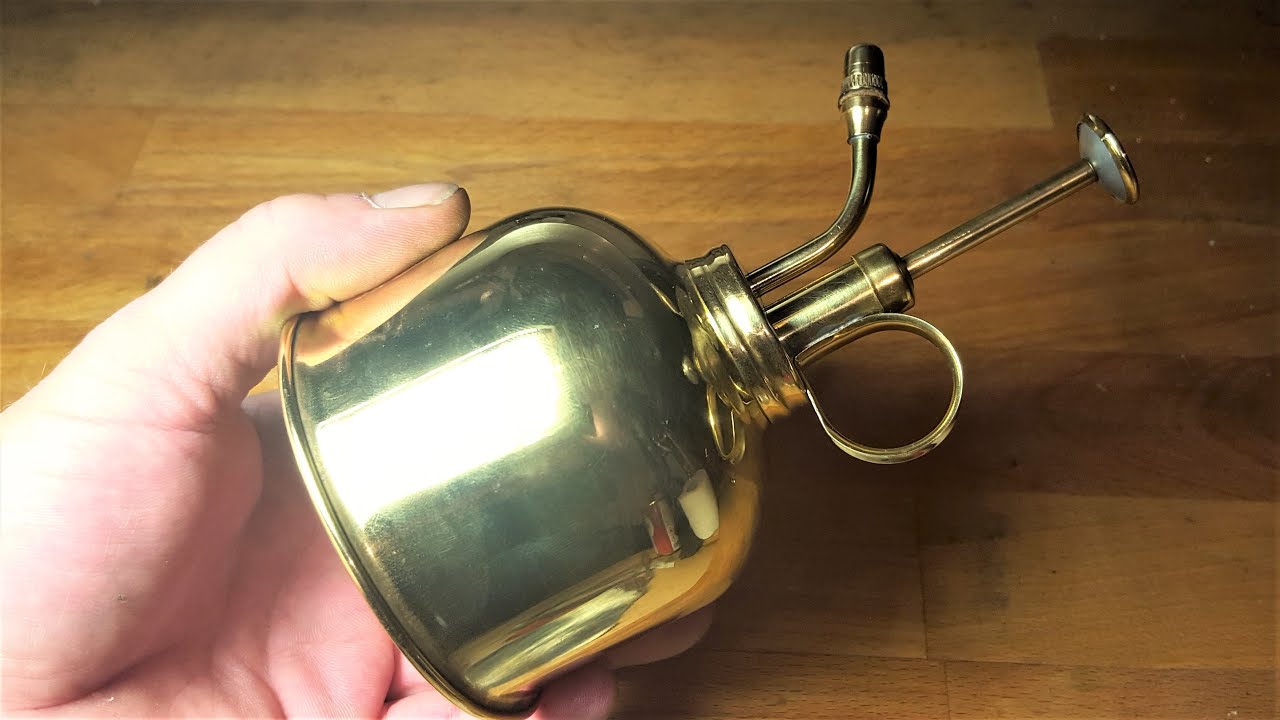 Restoring a brass oil can for my lathe - YouTube