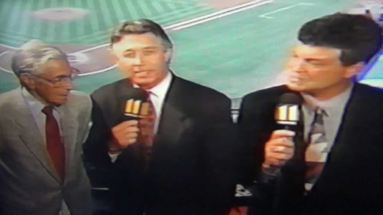 Phil Rizzuto Makes Wrong Call On Wade Boggs Fly Out At Yankee Stadium ...