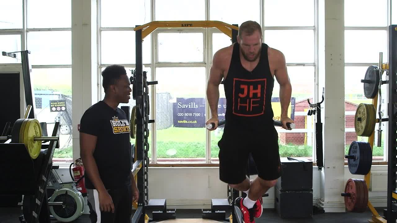 Teaching KSI How To Pick Up Women - YouTube