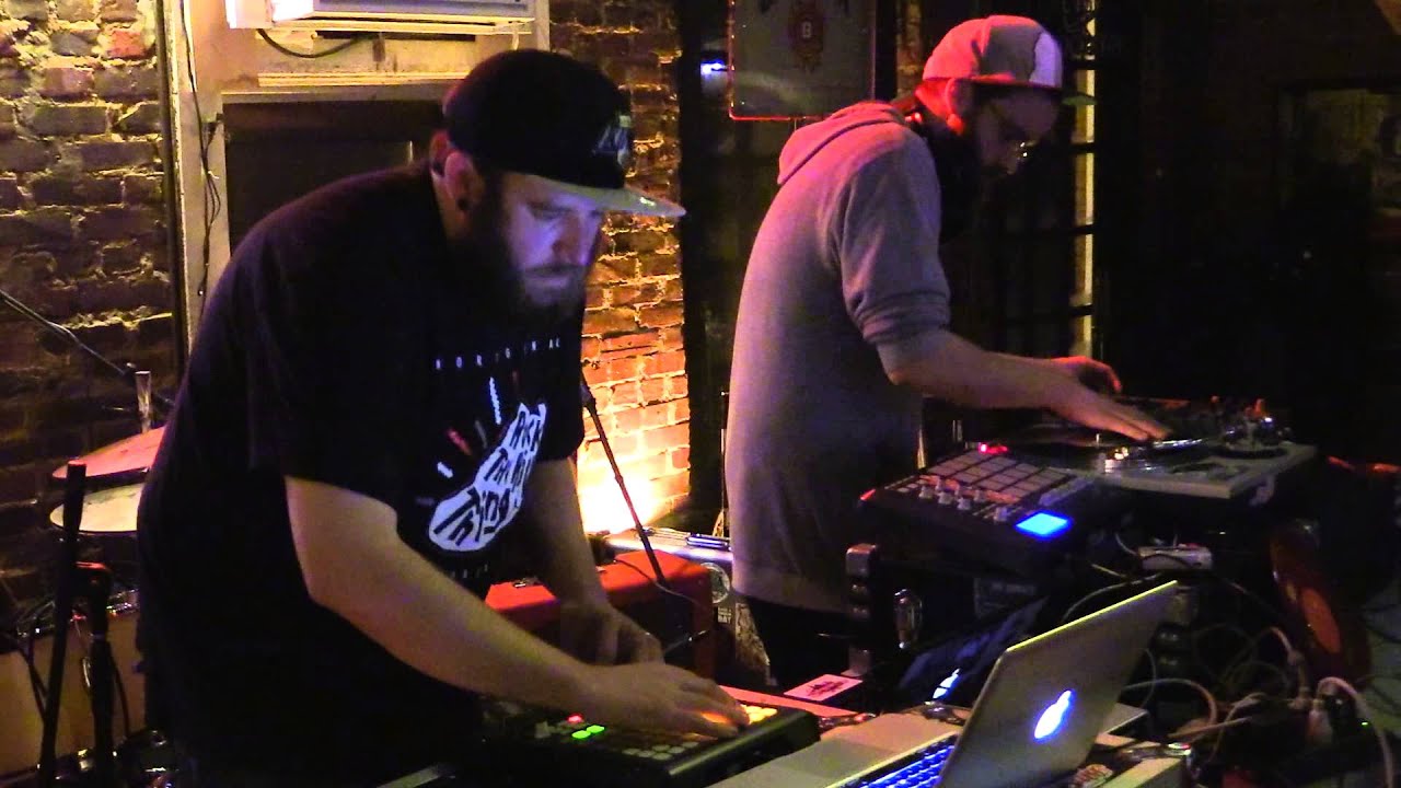 Physics For Poets at the Ole Tavern in Jackson, MS (03) - YouTube