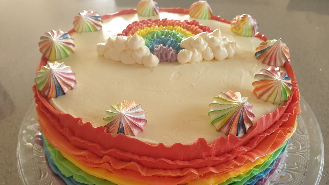 Rainbow cake/Tort curcubeu - YouTube