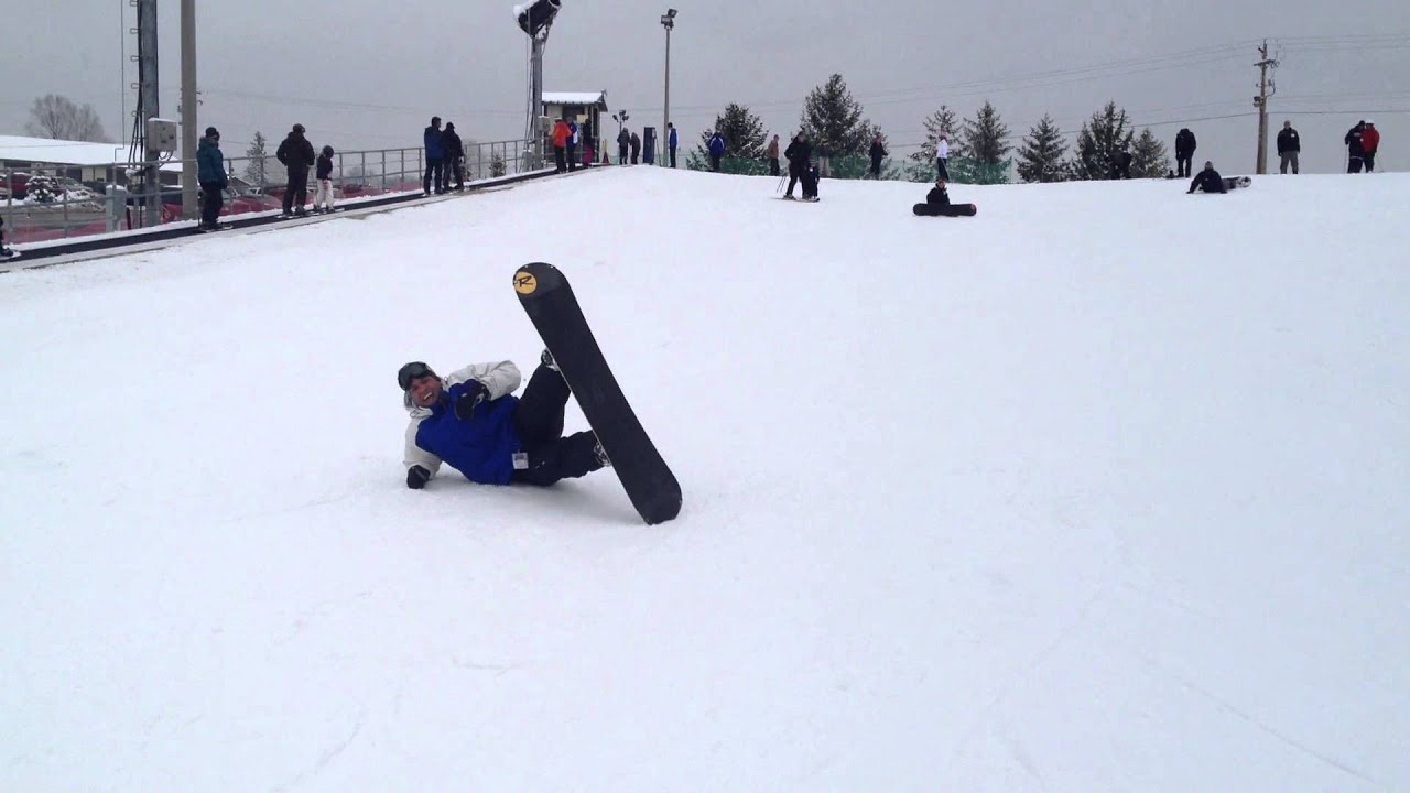 Justin Snowboarding Down the Bunny Slopes at Perfect North - YouTube