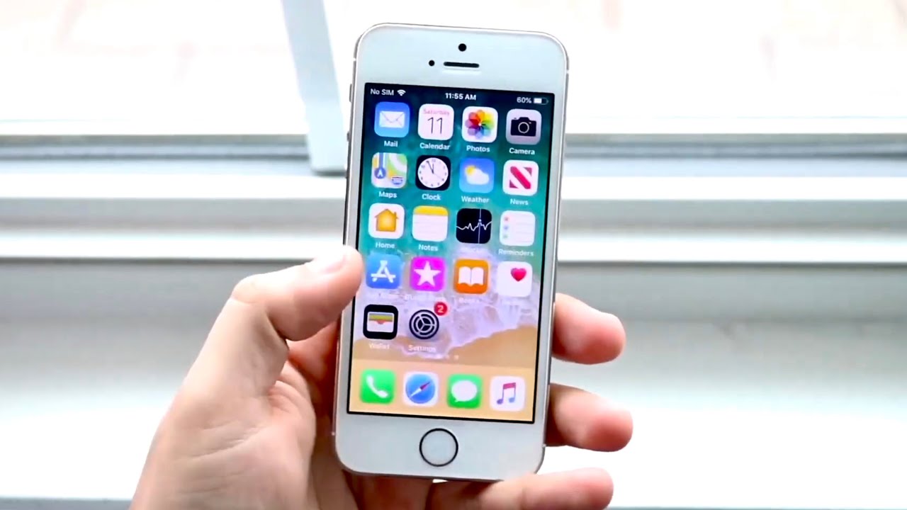 This Very Old iPhone Is Still Surprising - YouTube