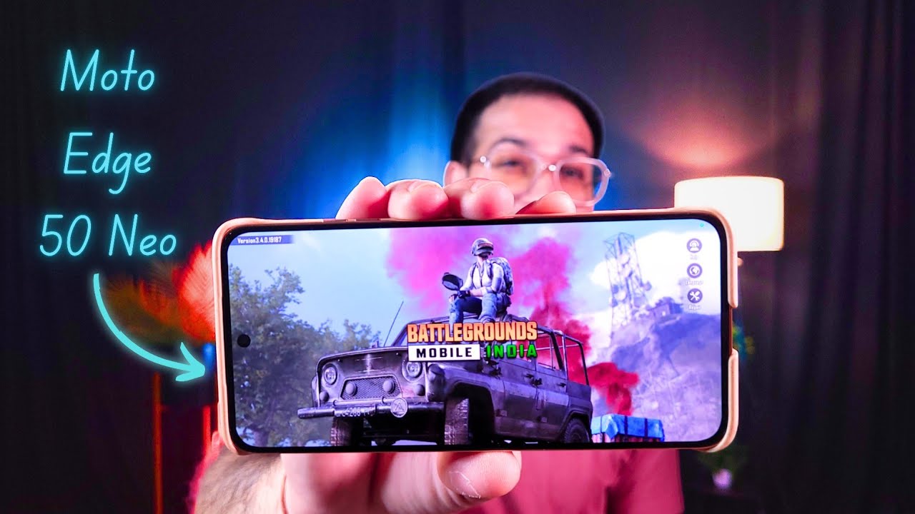 Gaming on a Compact Phone. Worth it? - YouTube