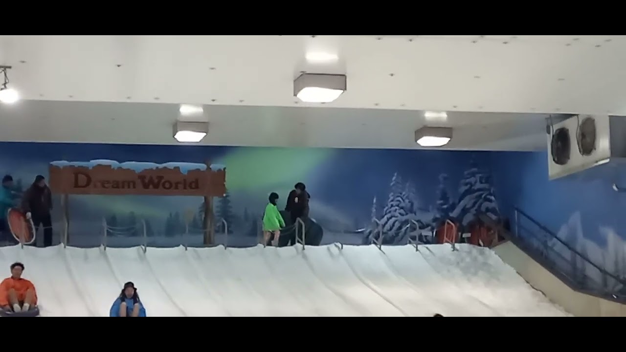 At Dream World Snow Town - YouTube