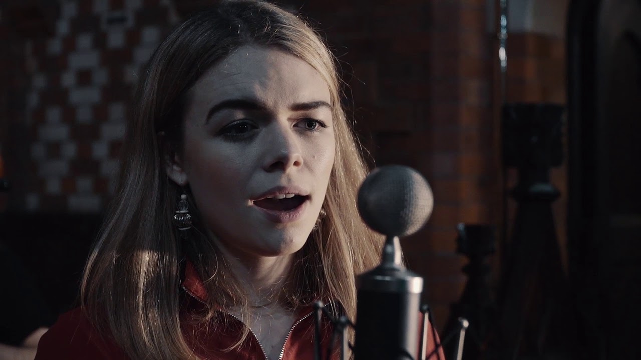 Chloe Foy - Song For D (Live at St Anne's, Denton) - YouTube