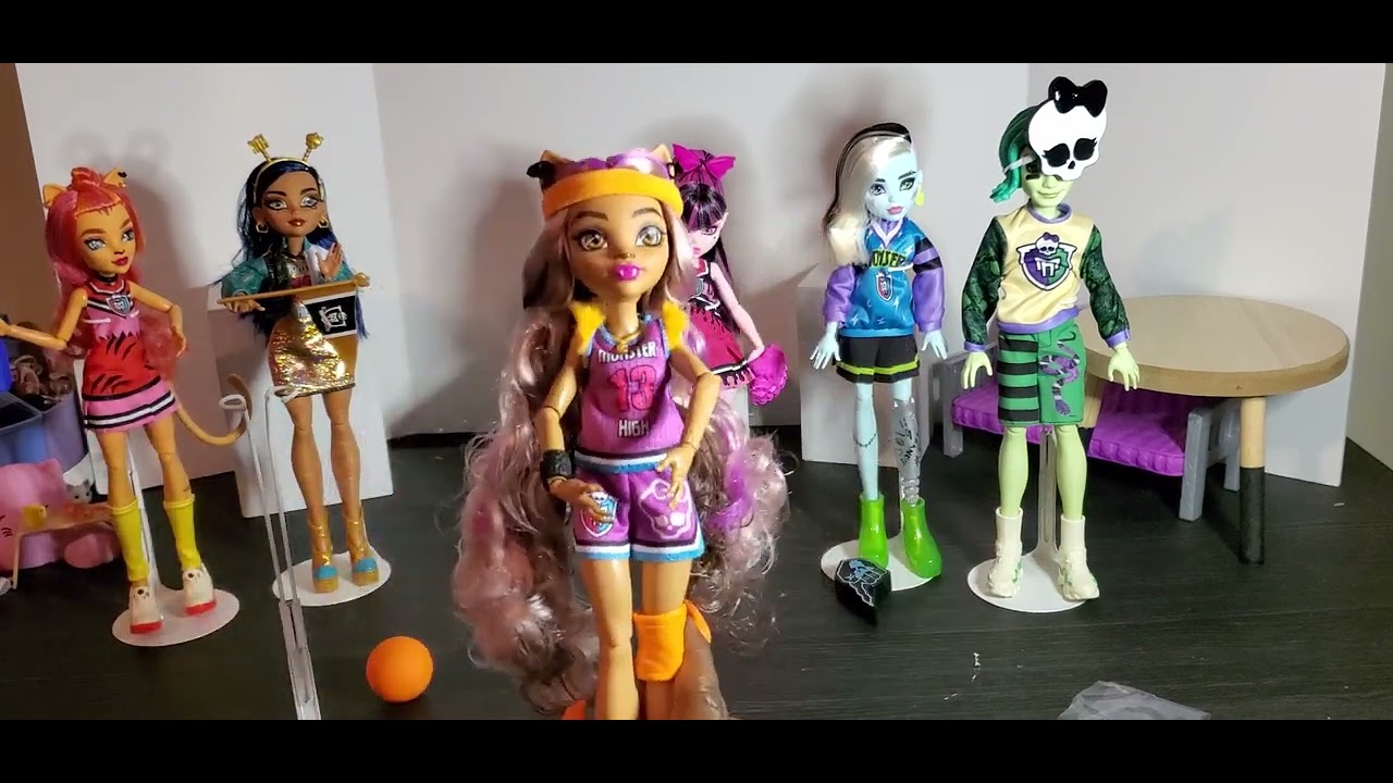 Lets Unbox!! || MONSTER HIGH Ghoul Spirit 6 pack doll set - YouTube