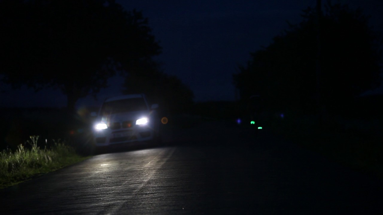 LED klipy na boty se zeleným světlem - YouTube