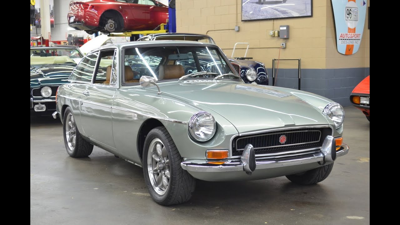 1971 MG B GT - Autosport Designs - YouTube