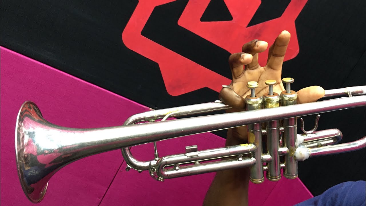 How to play D-Major scale on trumpet now(Cb concert) - YouTube