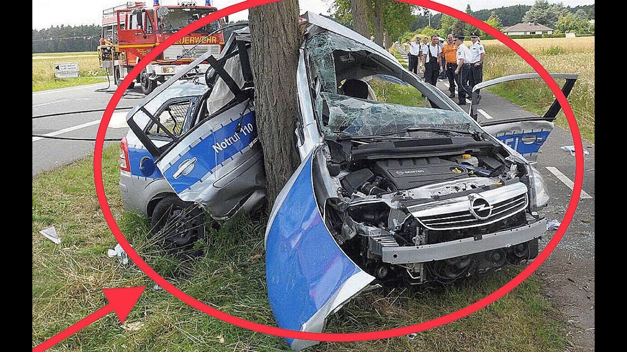 Polizeiauto Unfall Compilation 2017 NEU HD - YouTube
