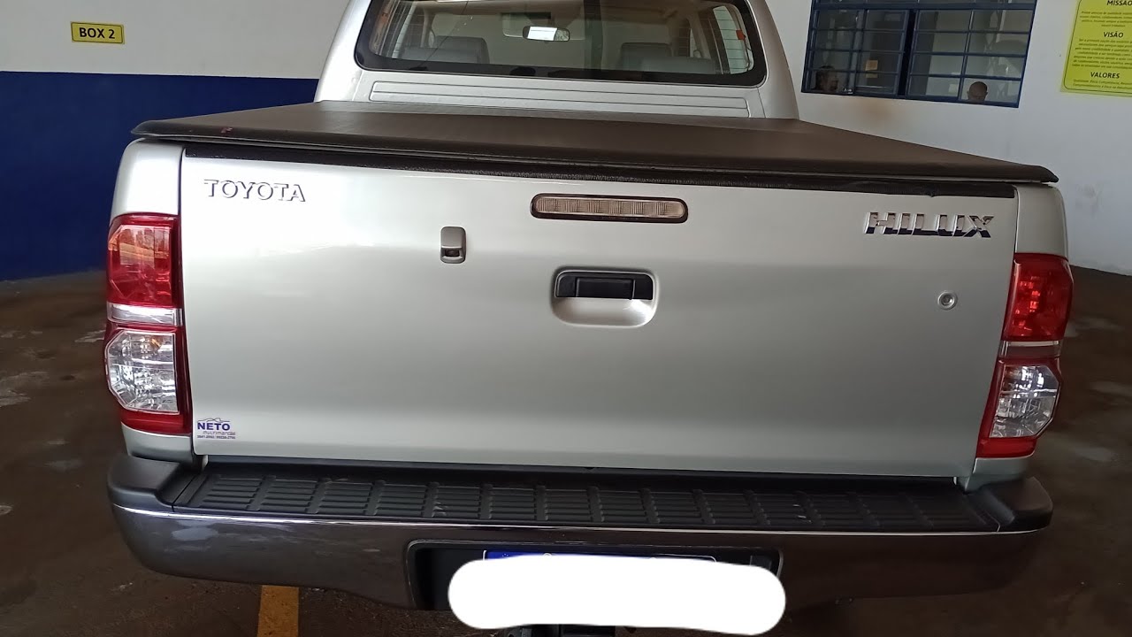 Localização do número do chassi e motor Toyota Hilux SRV 2013/2013 ...