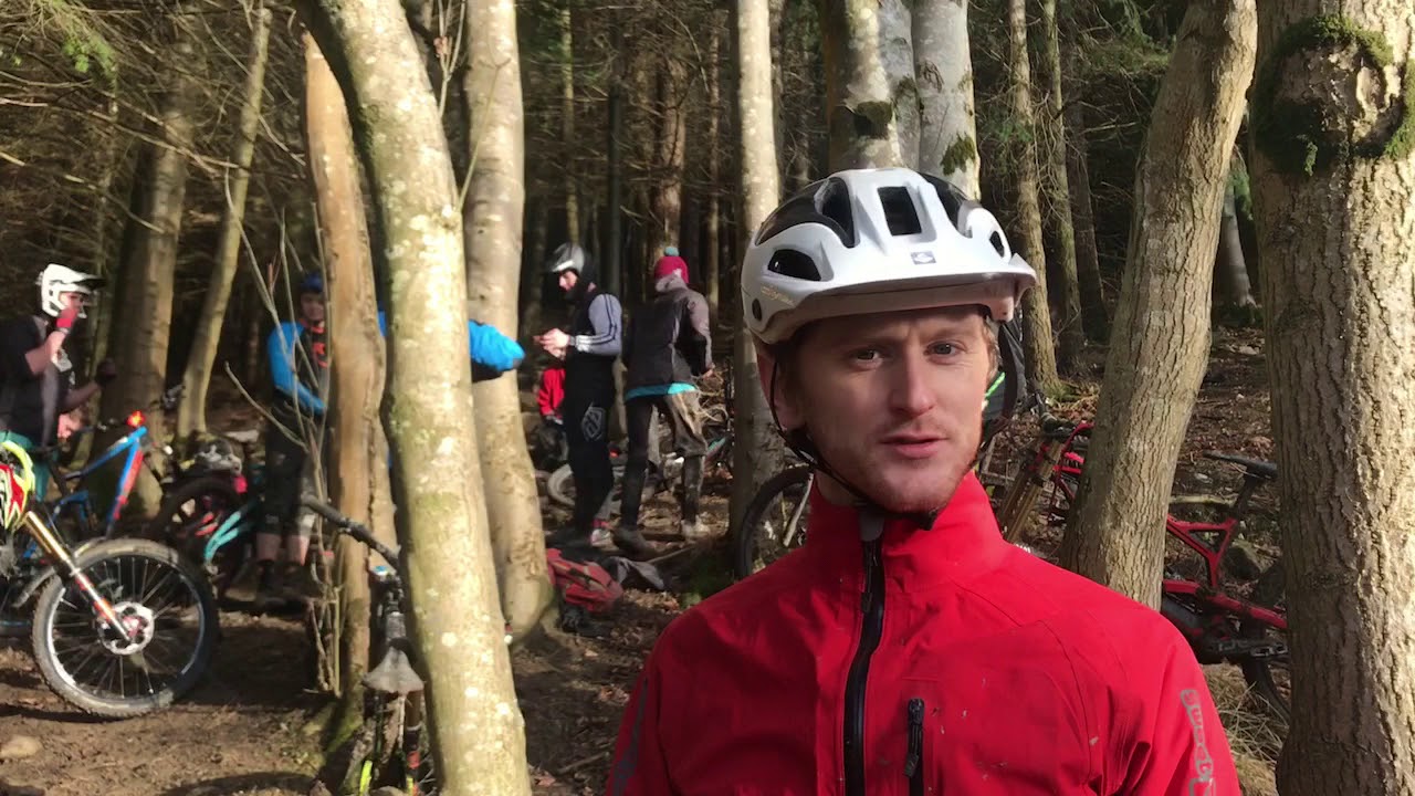 How To Corner Like A Pro - Advanced Cornering Skills - YouTube