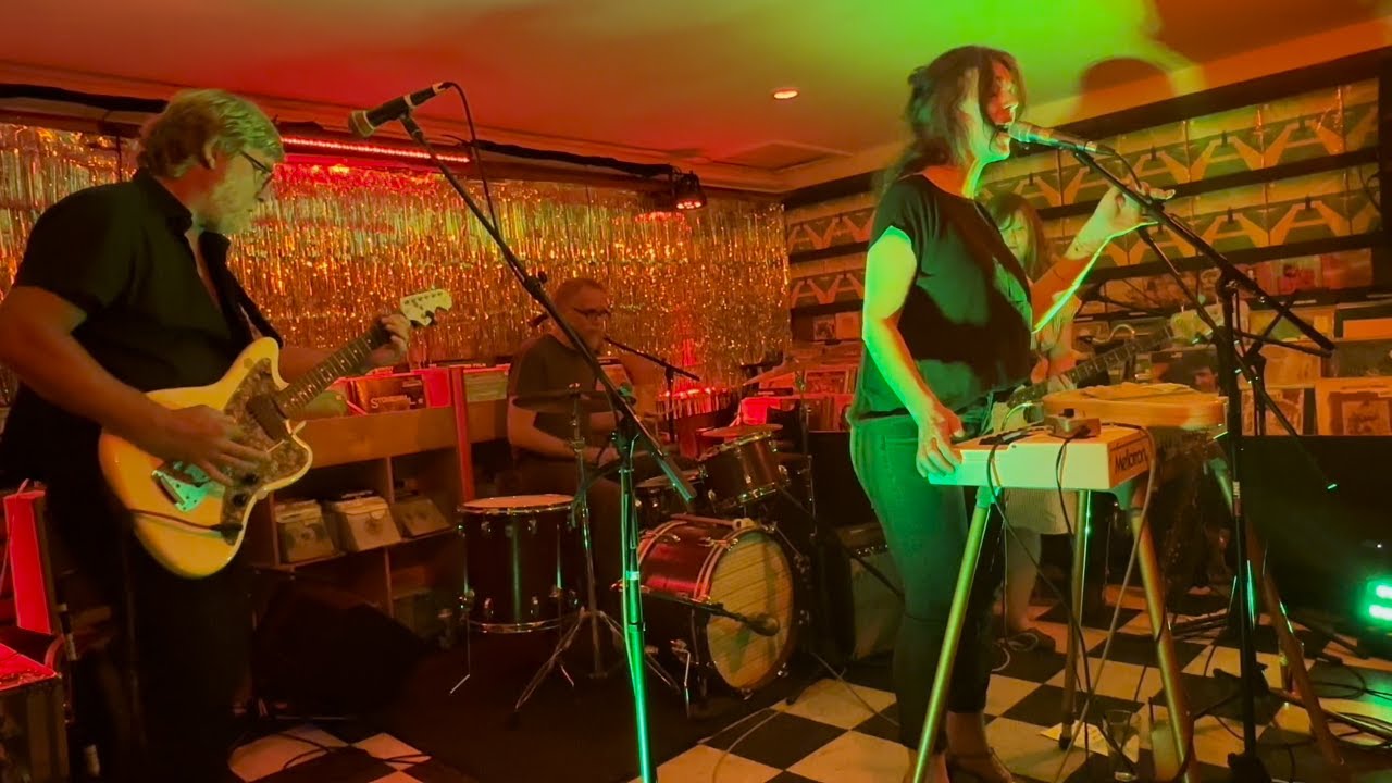 Brigid Dawson - Live at Permanent Records Roadhouse, LA 7/1/2023 - YouTube