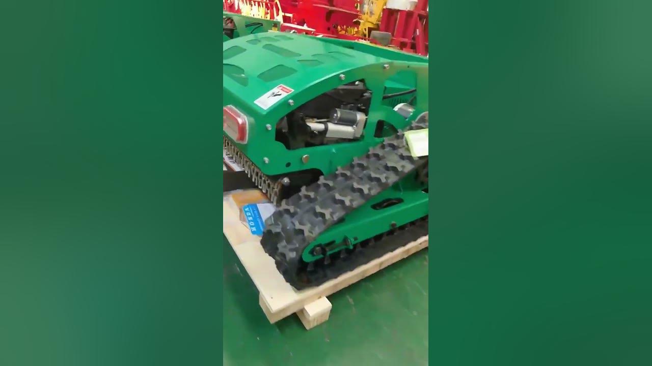 #Газонокосилка #LawnMower – Резиновый гусеничный робот с пультом ...