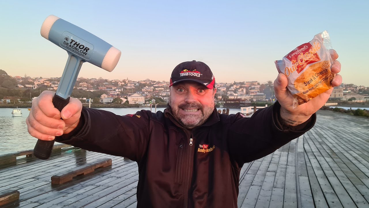 Andy Mechanic is live! Back in Oamaru, cold Pie & no coffee bah! - YouTube