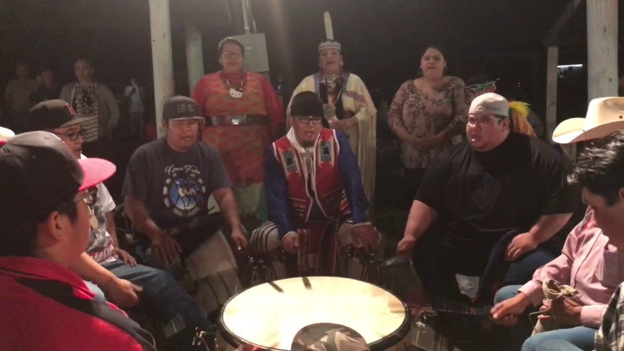 Bad Company-Intertribal 1 @ Redmoon Powwow 2019 - YouTube