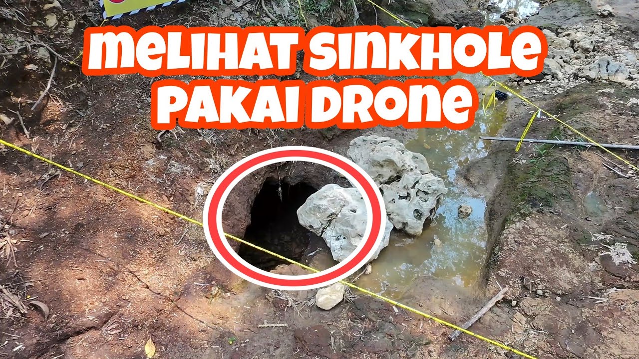 Melihat Lubang Misterius di Blitar Pakai Drone | 4K Video - YouTube