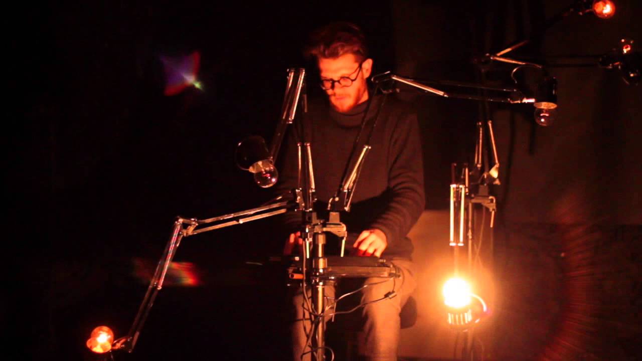 Joe Snape performs lärmlicht at Filthy Lucre: The Prisoner - YouTube