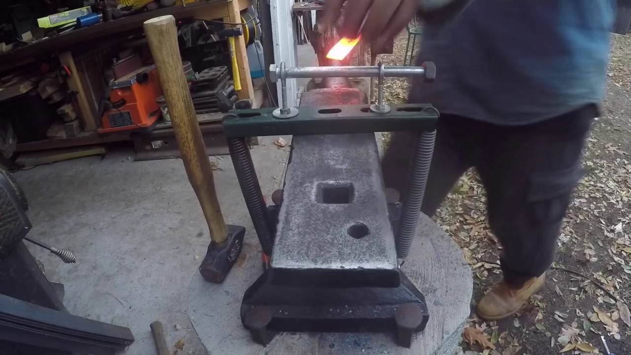 Anvil Hold Down Clamp - YouTube