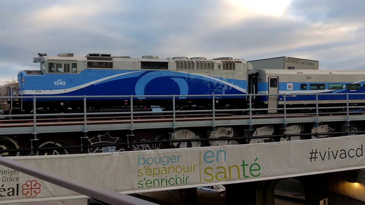TRAINS AMT F59PH and Comet 2 Single Level Coaches at Vendome Station ...