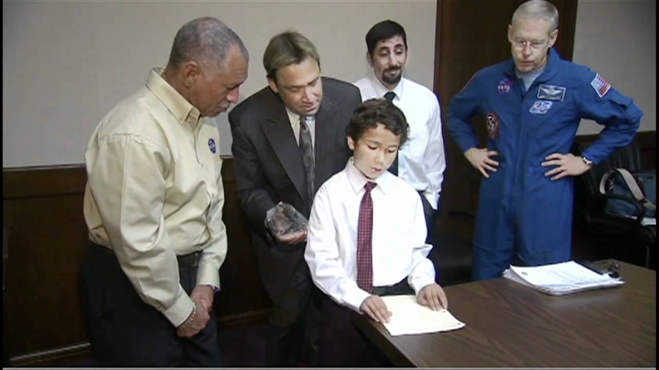 Robert/NASA visit - YouTube
