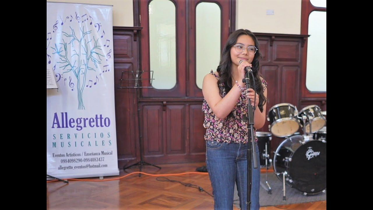La Playa - Emily Brito (Cover) - YouTube