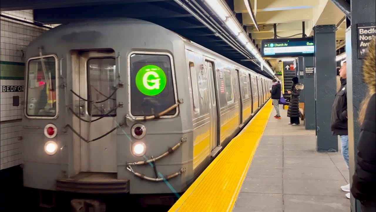 [MTA]: R68/A (G) Train Returns to the Crosstown Line - YouTube