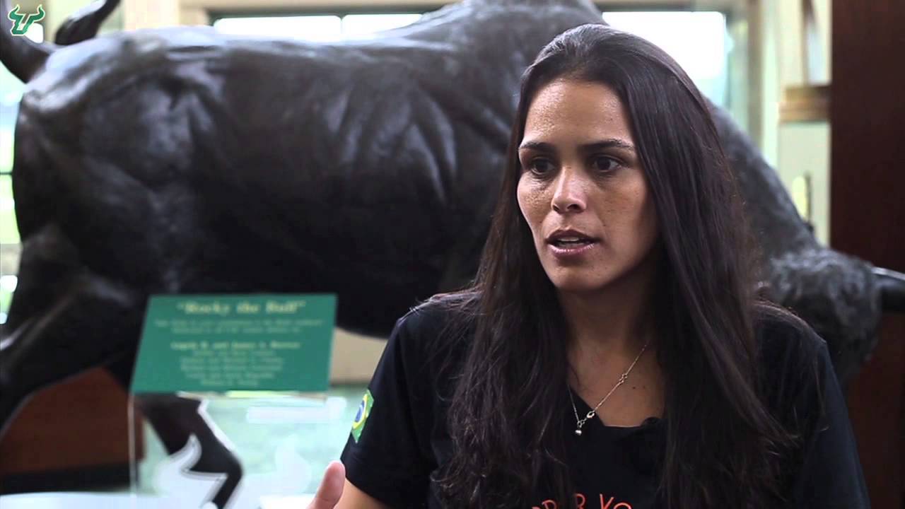 The Courtney Draper Show - Juliana Nogueira Feature - YouTube