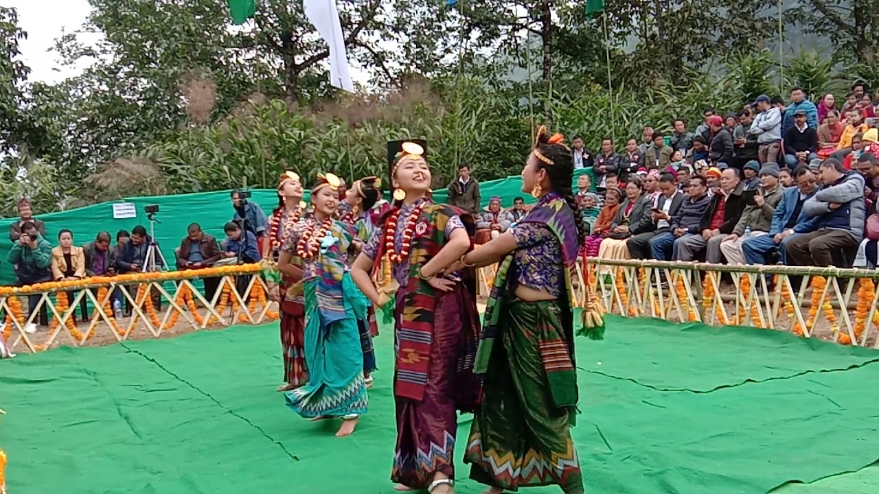 Limboo Dance by Martam Sirijunga Club - YouTube