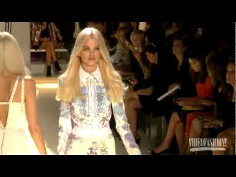 Daphne Groeneveld - Videofashion Model Profile