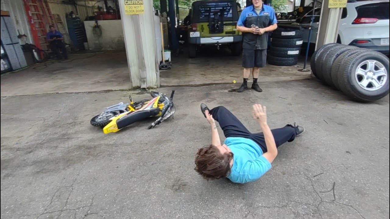 Razor Mx650 (First Time Ride) and crash - YouTube